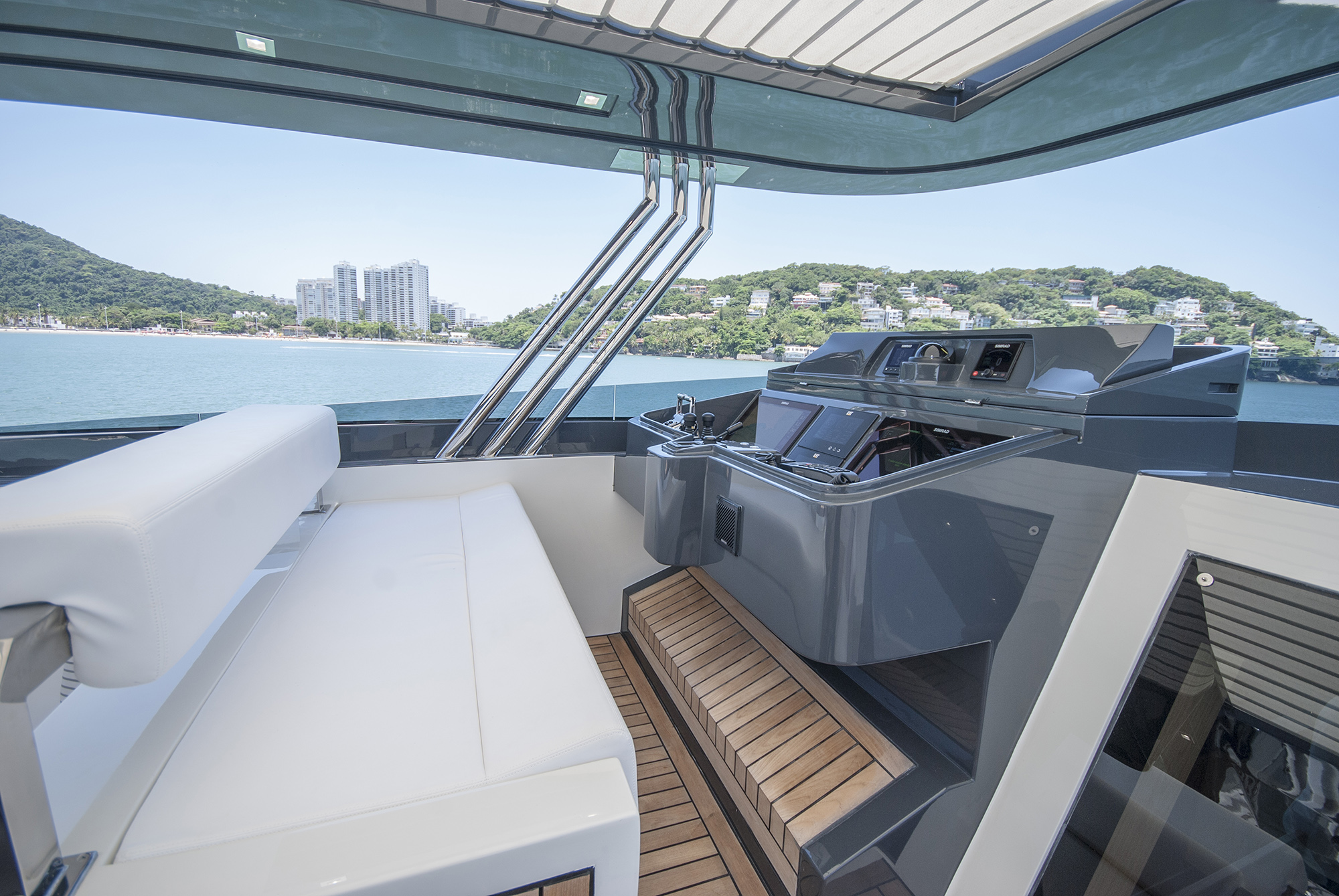 Yacht RAGNAR, MCP Yachts | CHARTERWORLD Luxury Superyacht Charters